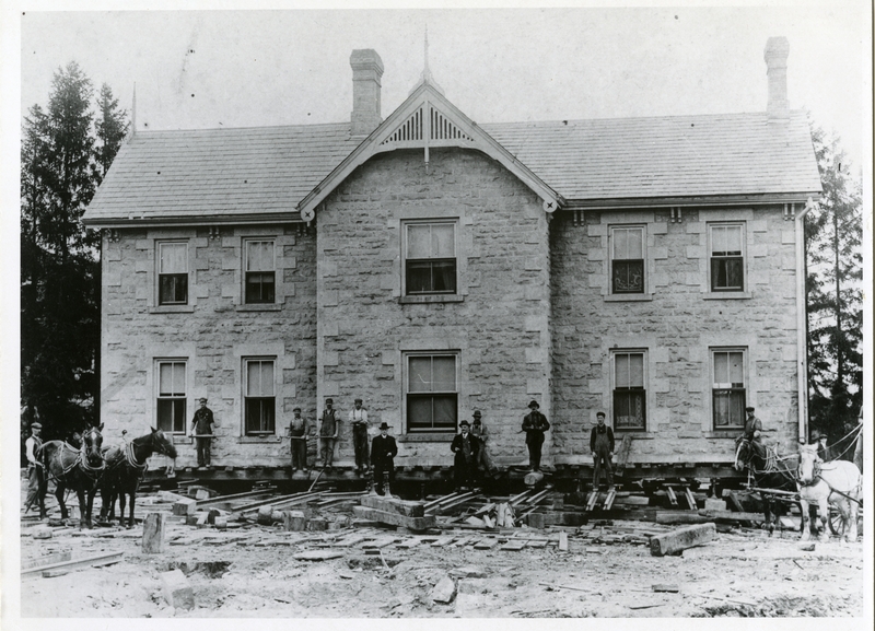 House on the Move! – Public History in Practice